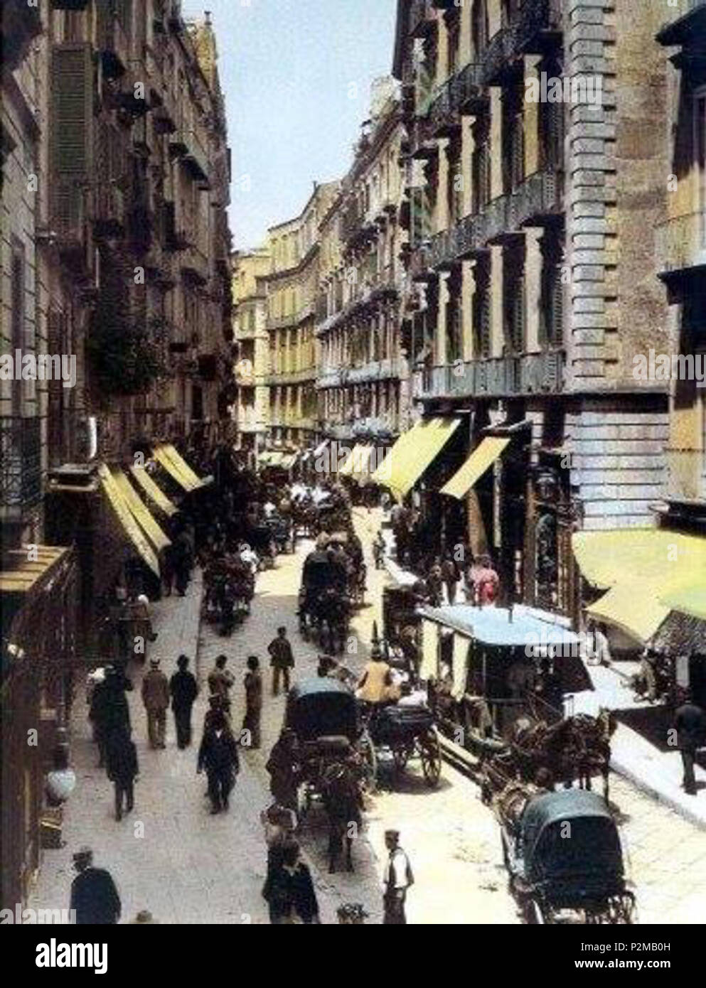 Via chiaia napoli hi-res stock photography and images - Alamy