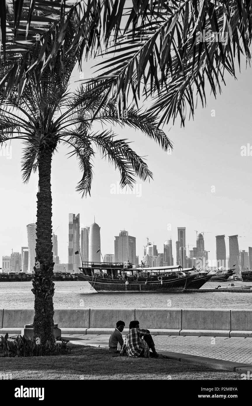 Doha architecture Black and White Stock Photos & Images - Alamy