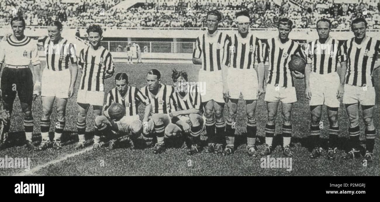 . Italiano: Una formazione della Juventus nella stagione 1933-34, in ...