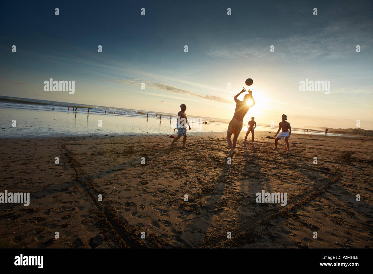 Beachvolley hi-res stock photography and images - Alamy