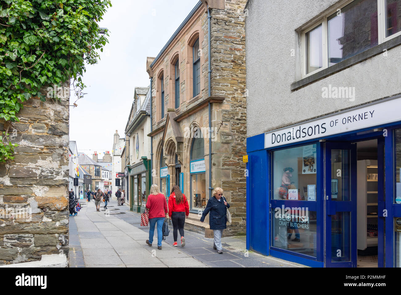 Kirkwall shops hi-res stock photography and images - Alamy