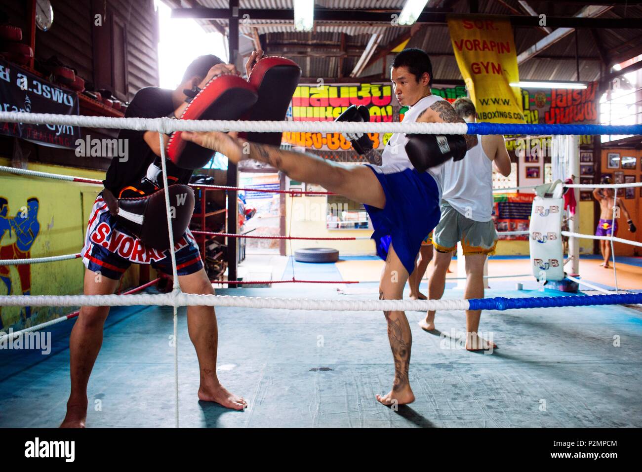 South thailand boxing hi-res stock photography and images - Alamy