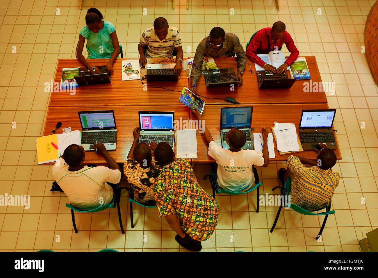 Computer training africa hi-res stock photography and images - Alamy
