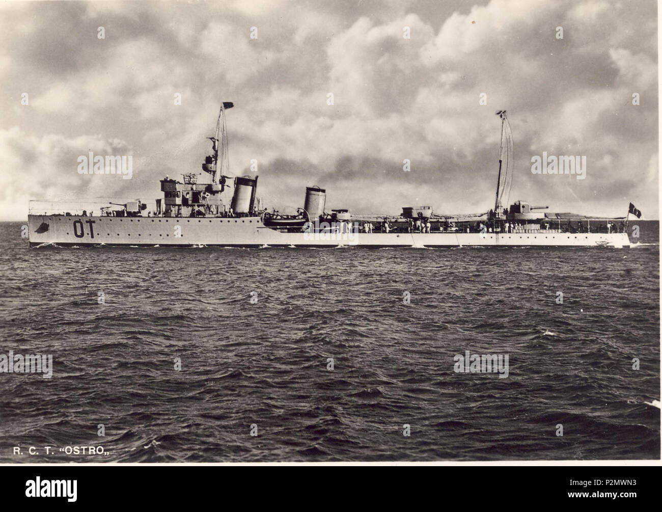 . English: RIN destroyer outside Taranto . 1 January 1930. Unknown 76 ...