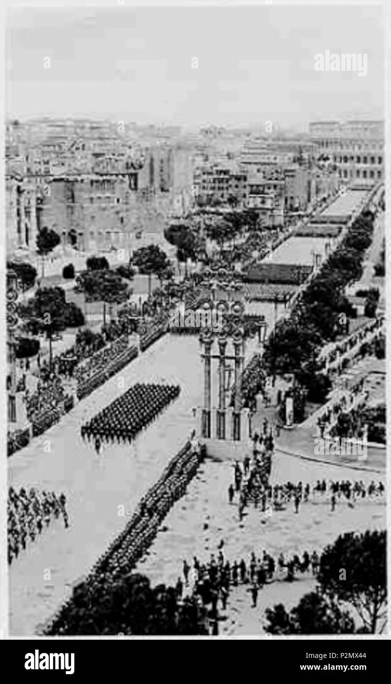 30 2 2005 Black and White Stock Photos & Images - Alamy