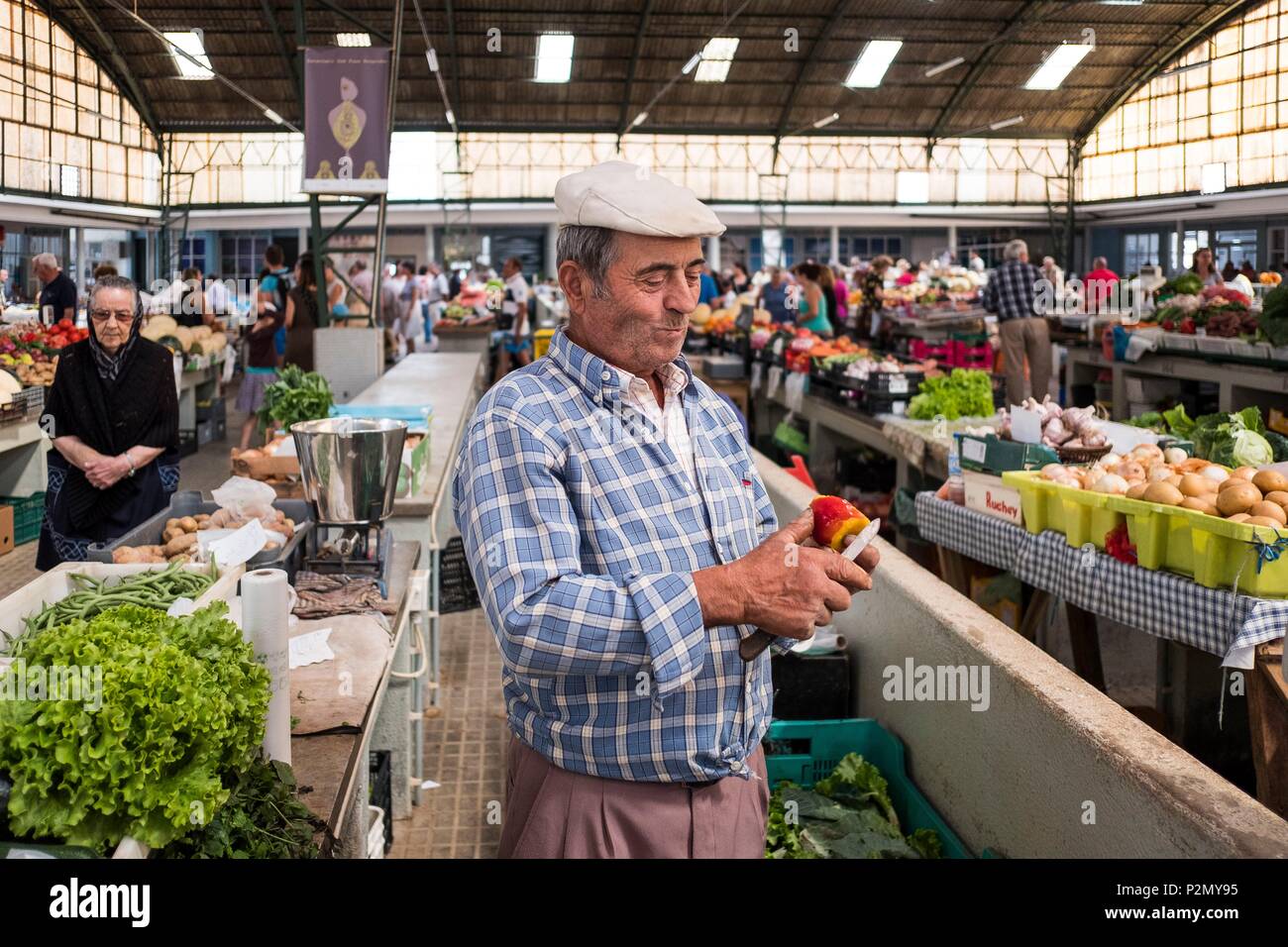 Portugal, Center Region, Nazaré, Portrait of merchant at the market ...