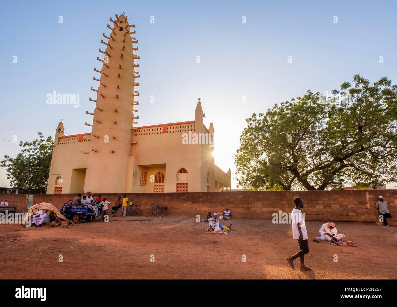 Burkina Faso, Boulkiemdé province, Koudougou, the great mosque Stock ...