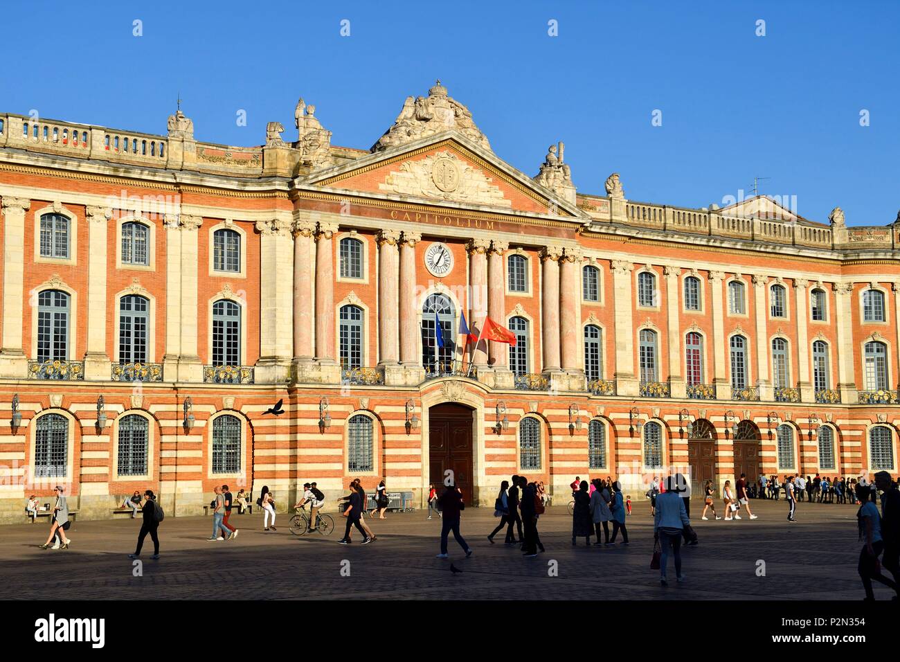Statue du capitole hi-res stock photography and images - Alamy