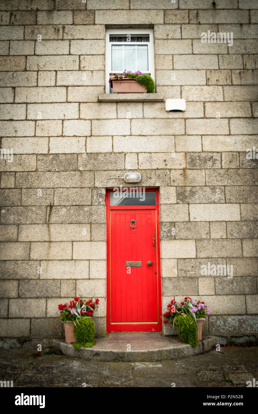 Irish red window hi-res stock photography and images - Alamy