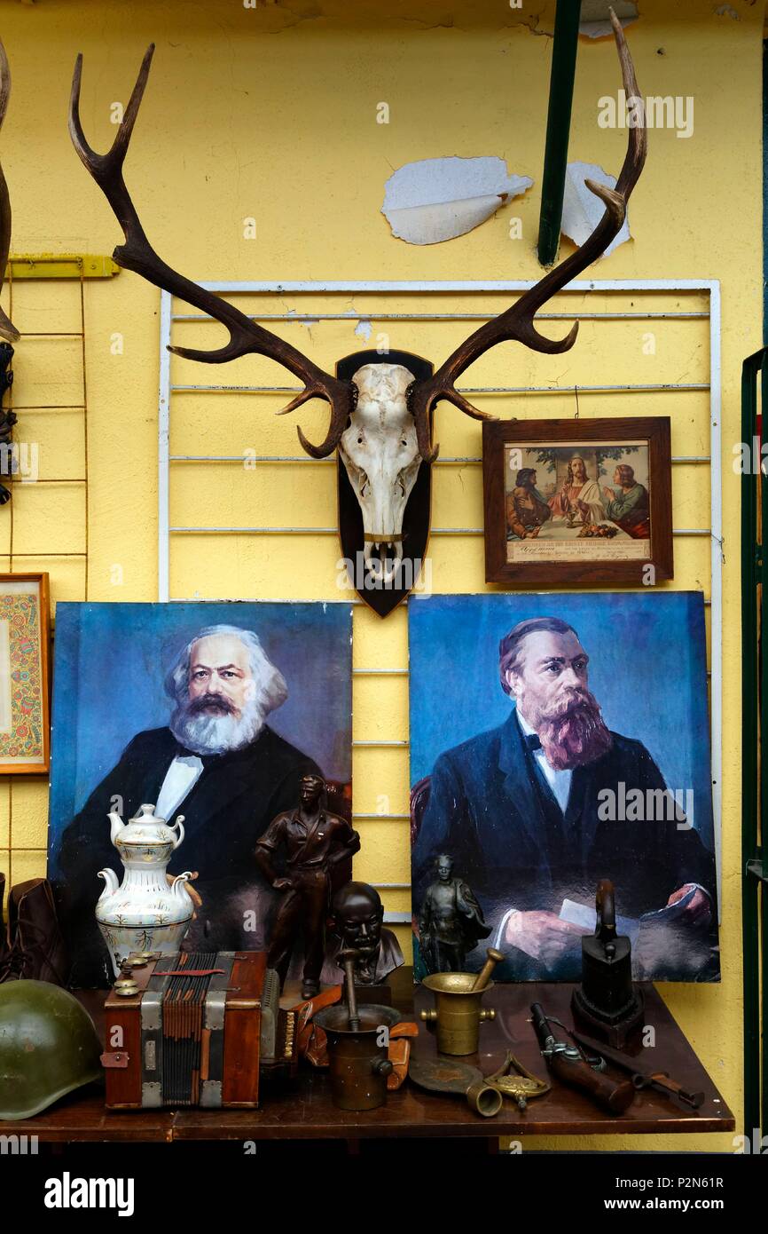 Ecseri piac hi-res stock photography and images - Alamy