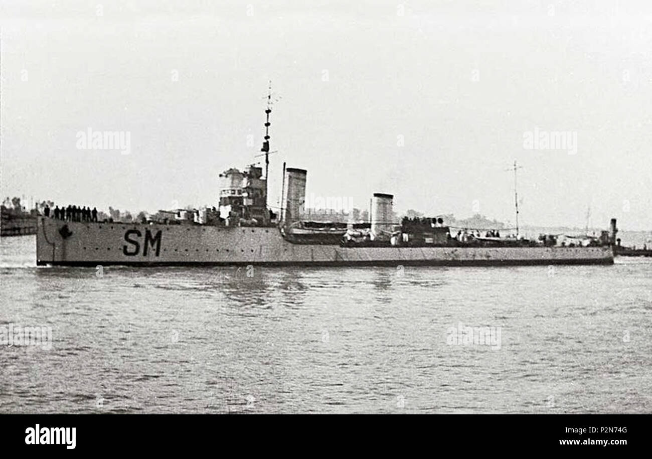 . English: The Italian torpedo boat San martino (Palestro class) . 1938 ...
