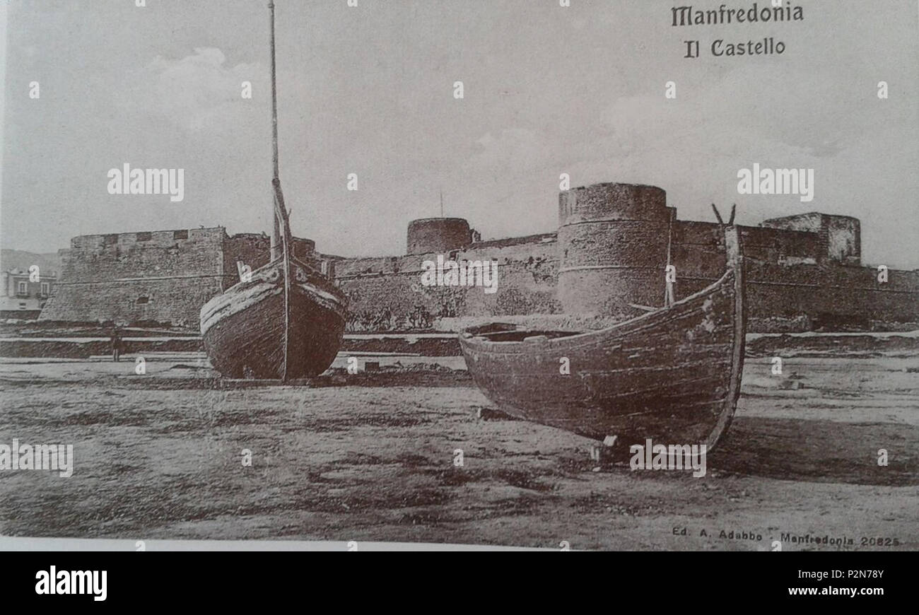 Castello di manfredonia hi-res stock photography and images - Alamy