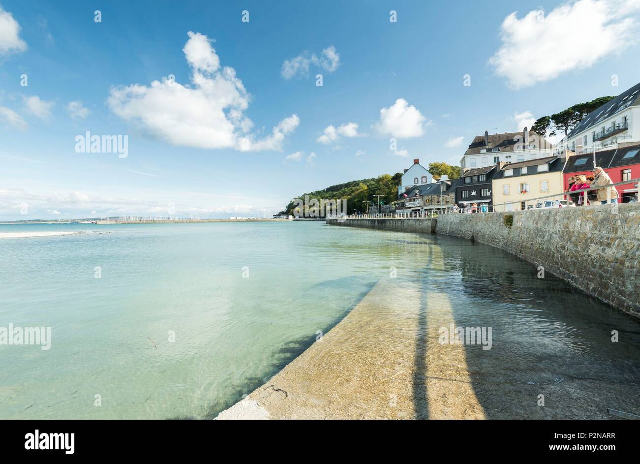 Crozon morgat hi-res stock photography and images - Alamy