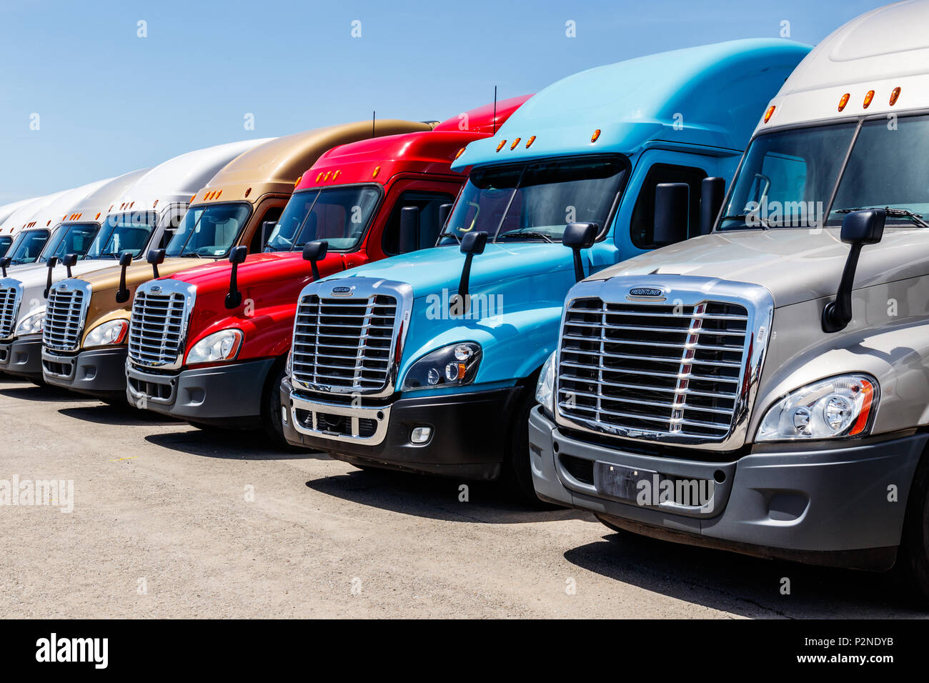 Indianapolis - Circa June 2018: Colorful Freightliner Semi Tractor ...