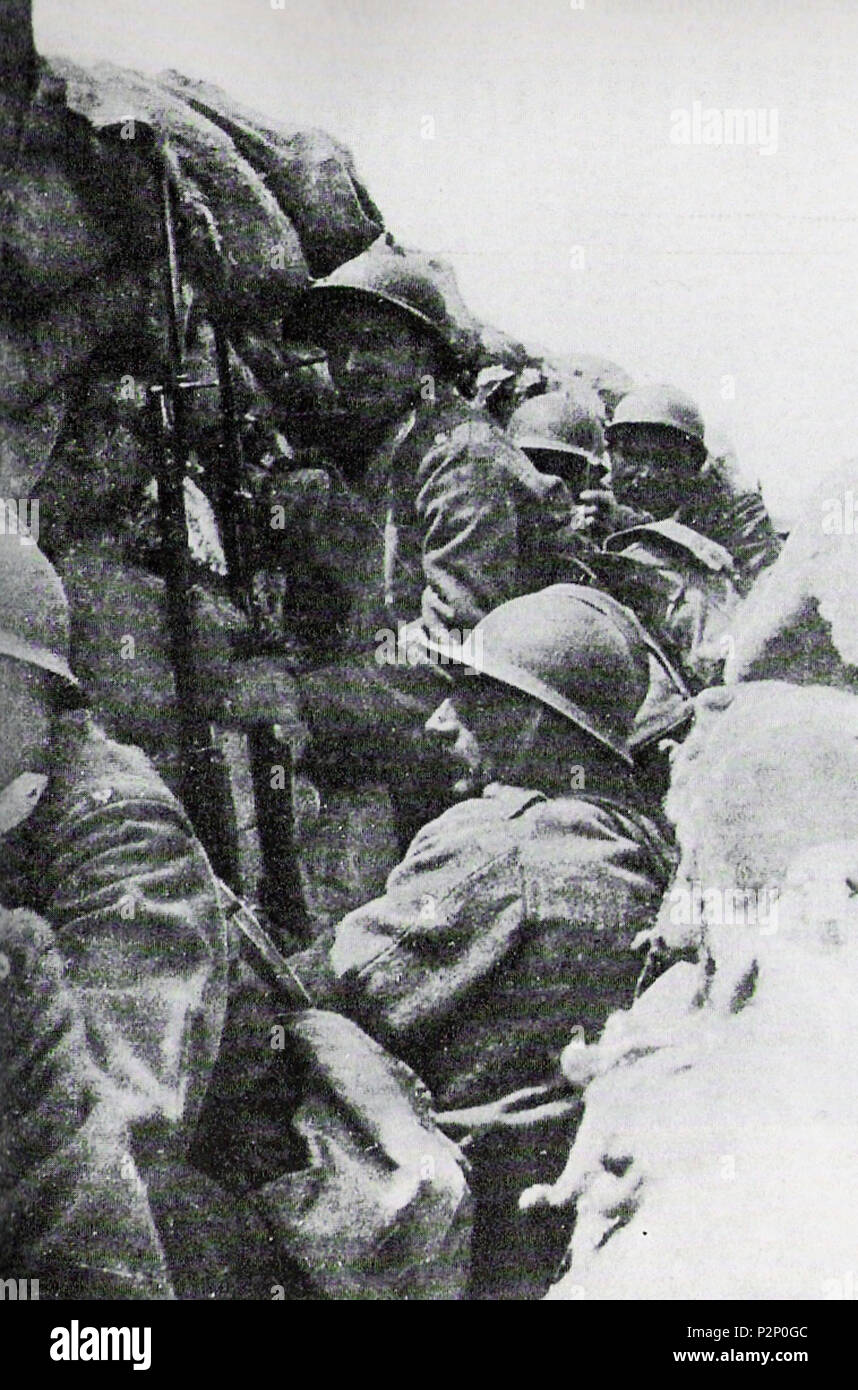 Soldati italiani durante la prima guerra mondiale hi-res stock ...