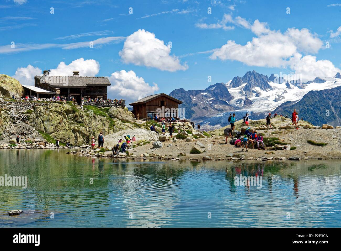 Refuge lac blanc hi-res stock photography and images - Alamy