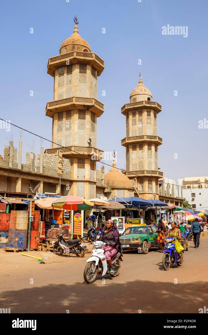 Burkina Faso, Centre region, Ouagadougou, downtown, the great mosque ...