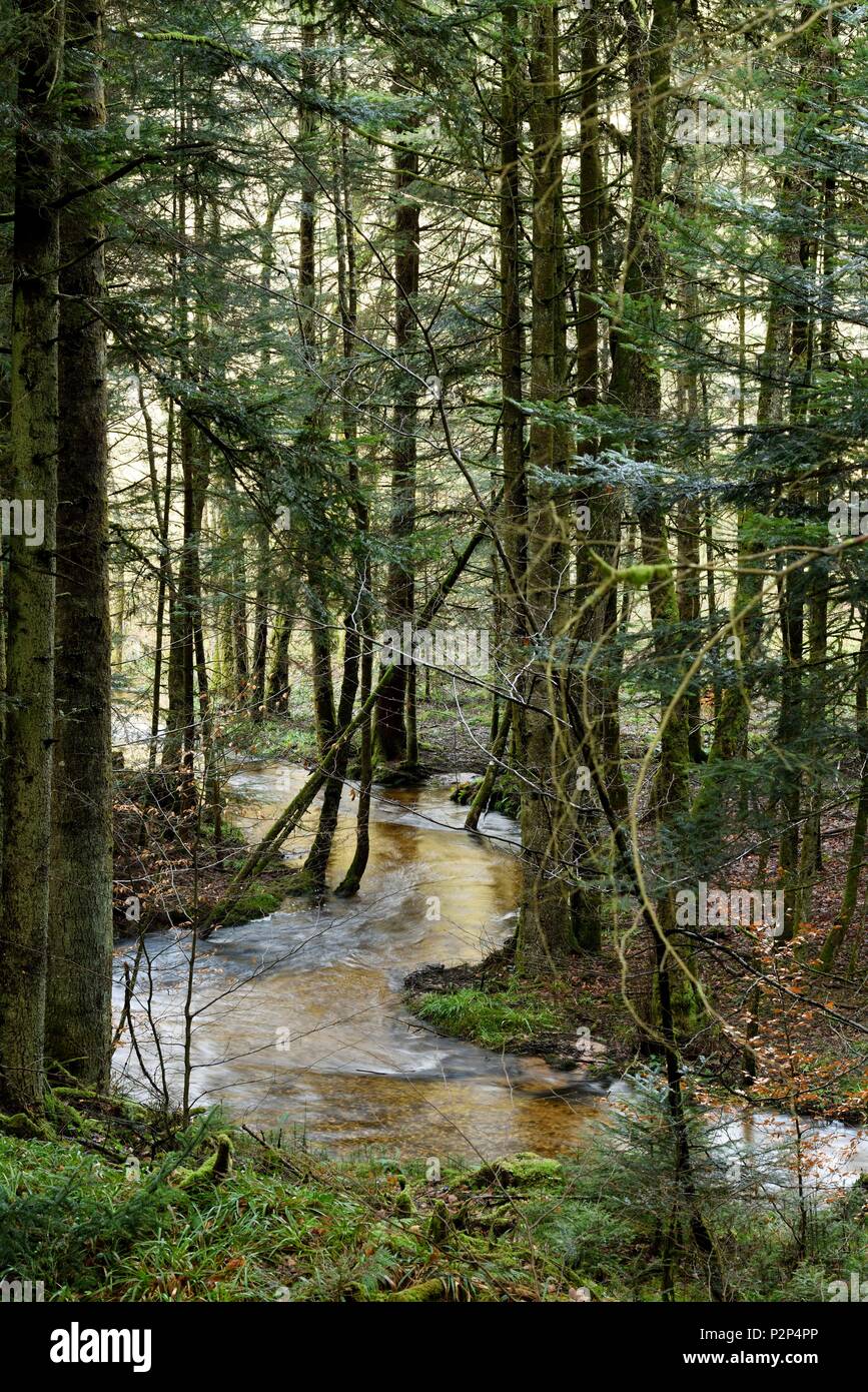 Les rouges eaux hi-res stock photography and images - Alamy