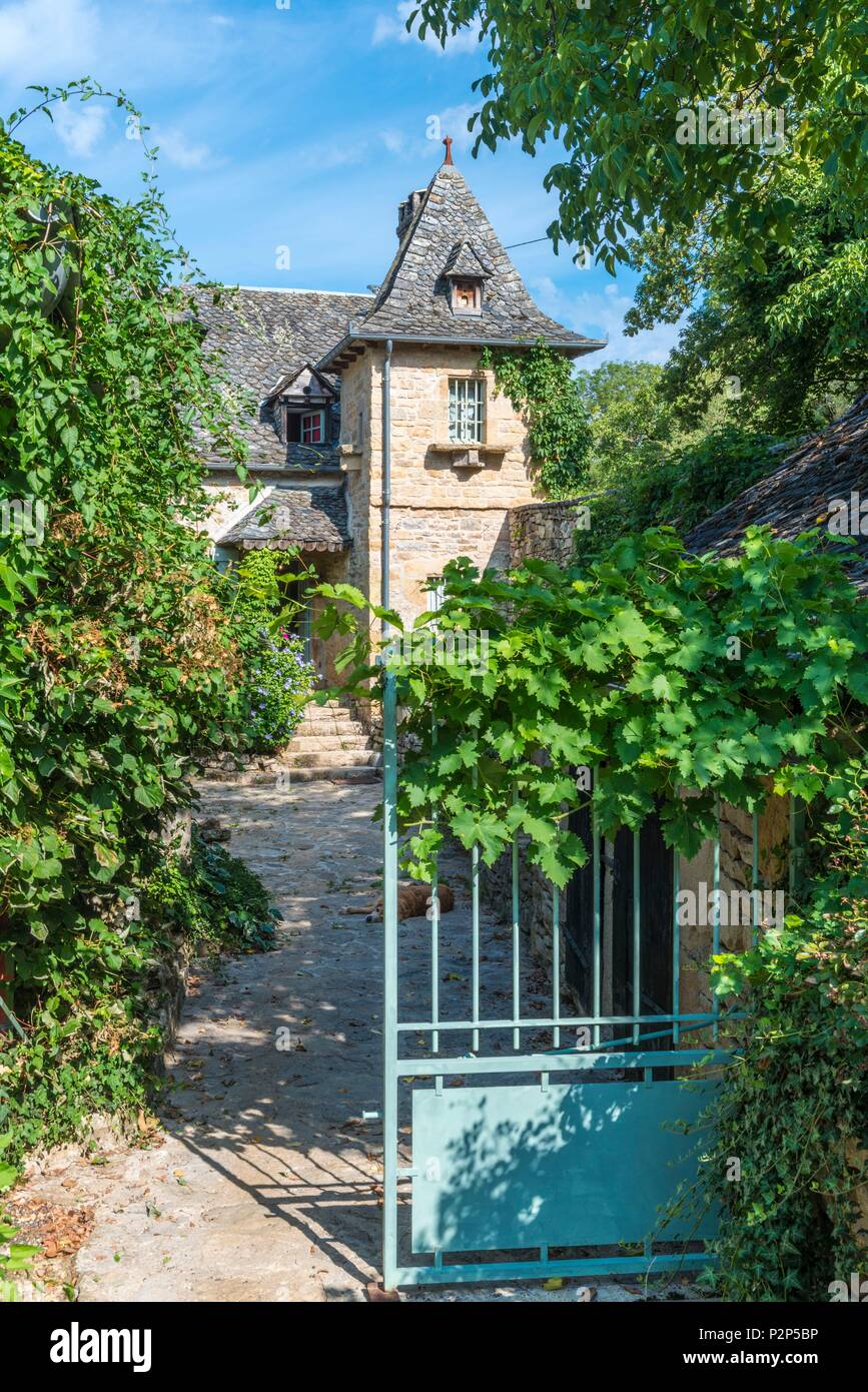 France, Aveyron, Coubisou, traditional house Stock Photo - Alamy