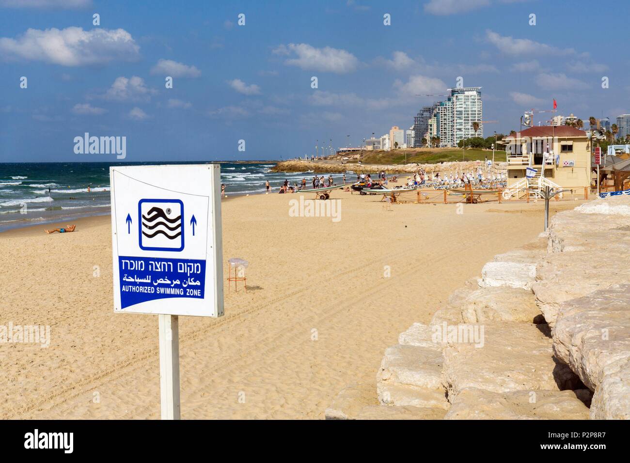 Israel, Tel Aviv, the seafront, the beach and its modern buildings ...