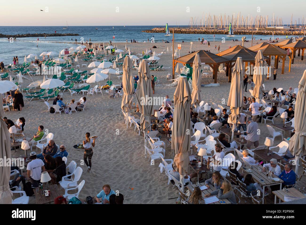 Middle east beach hi-res stock photography and images - Alamy