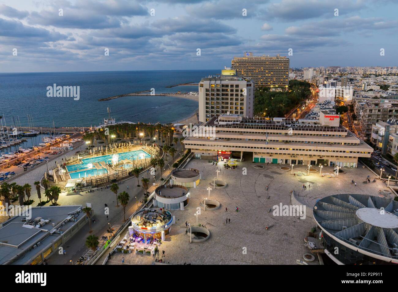 Municipal swimming pool hi-res stock photography and images - Alamy