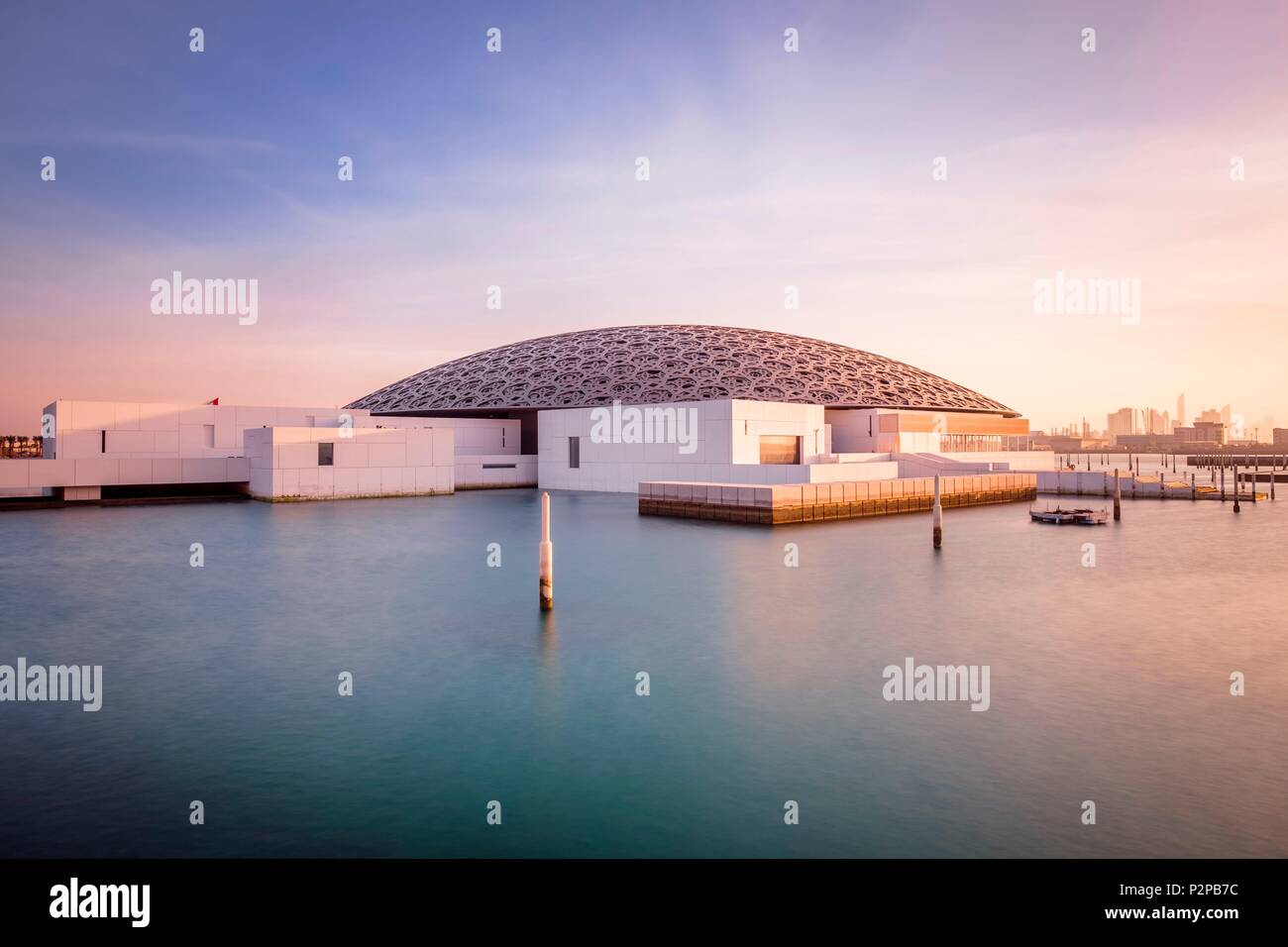 United Arab Emirates, Abu Dhabi, Saadiyat island, the Louvre Abu Dhabi ...