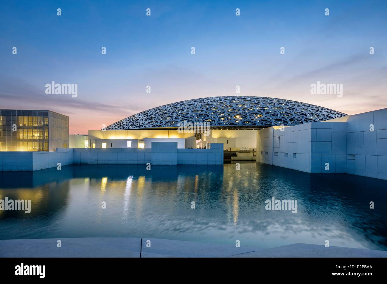 United Arab Emirates, Abu Dhabi, Saadiyat island, the Louvre Abu Dhabi ...