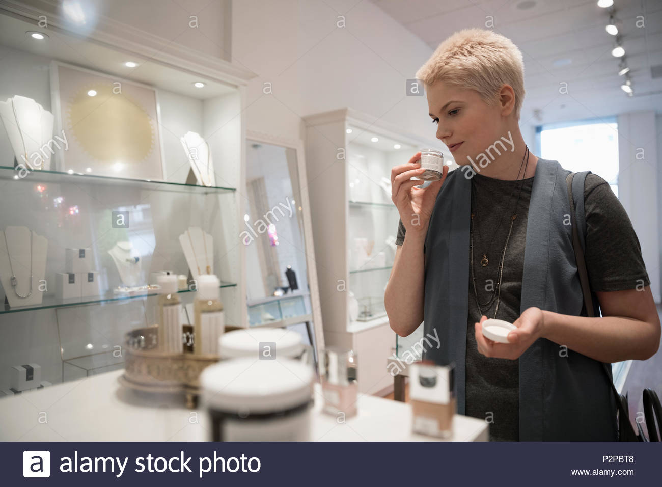 Beauty product photography hi-res stock photography and images - Alamy