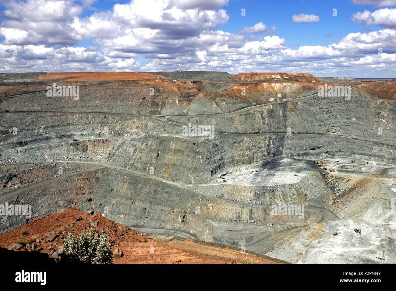 Open cut mine hi-res stock photography and images - Alamy