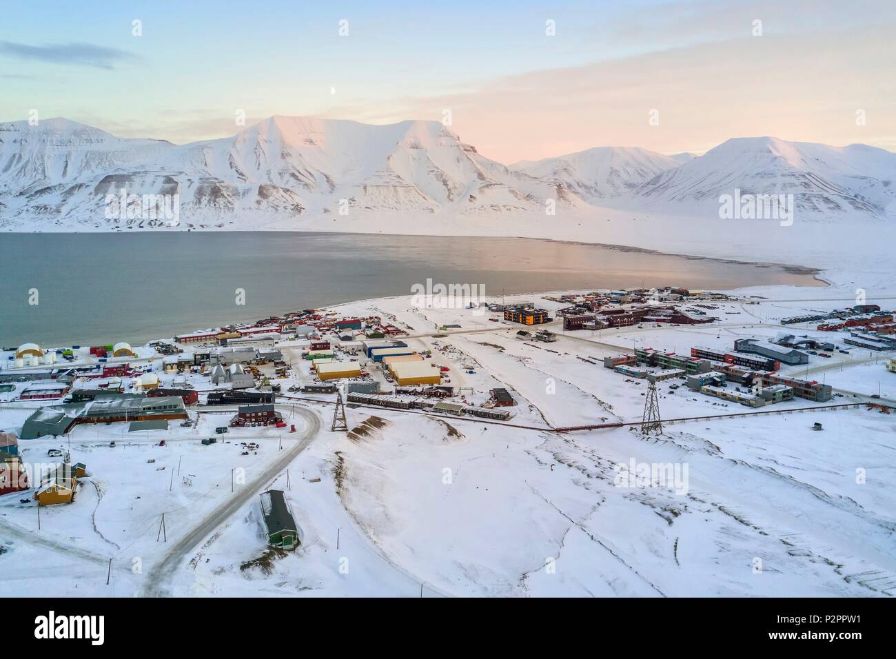 Norway, Svalbard, Spitzbergen, the city of Longyearbyen on the edge of ...