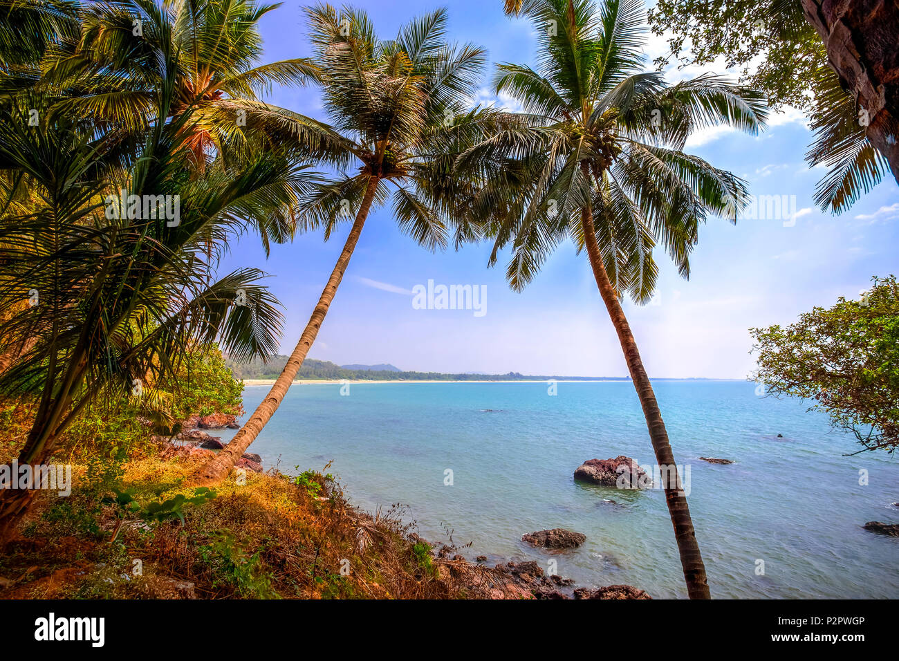 Goa beach landscape blue sky hi-res stock photography and images - Alamy