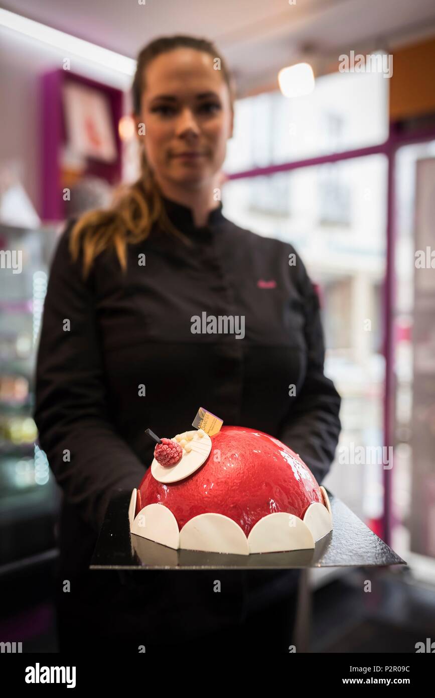 France, Morbihan, Vannes, the shop of the glacier patissier Alain ...