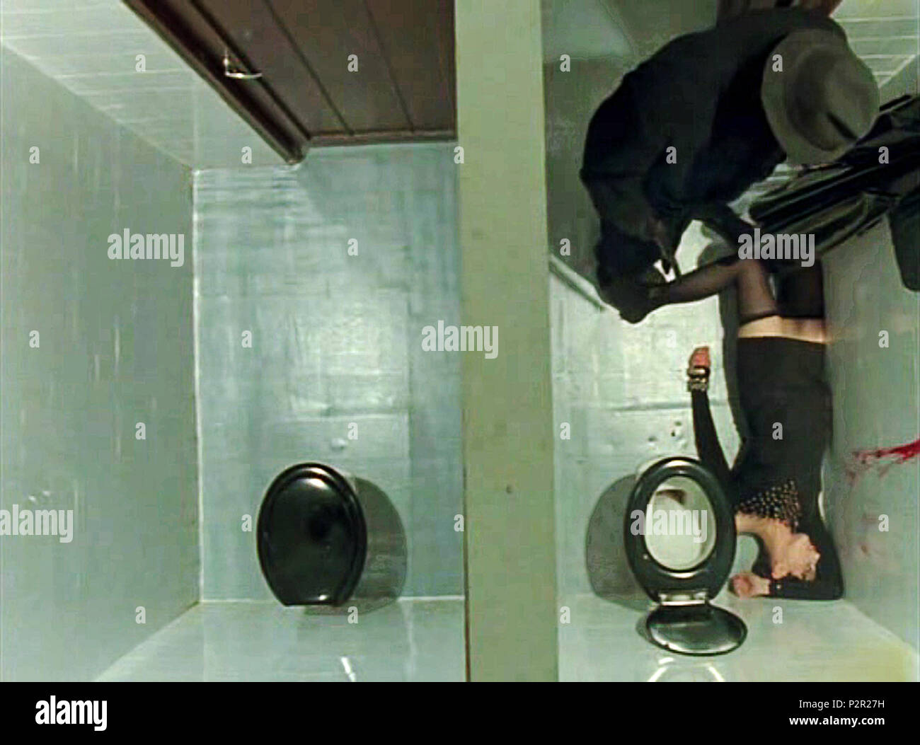 . Una scena del film 'Dark bar' . 10 October 2014. Luca Persiani 21 ...