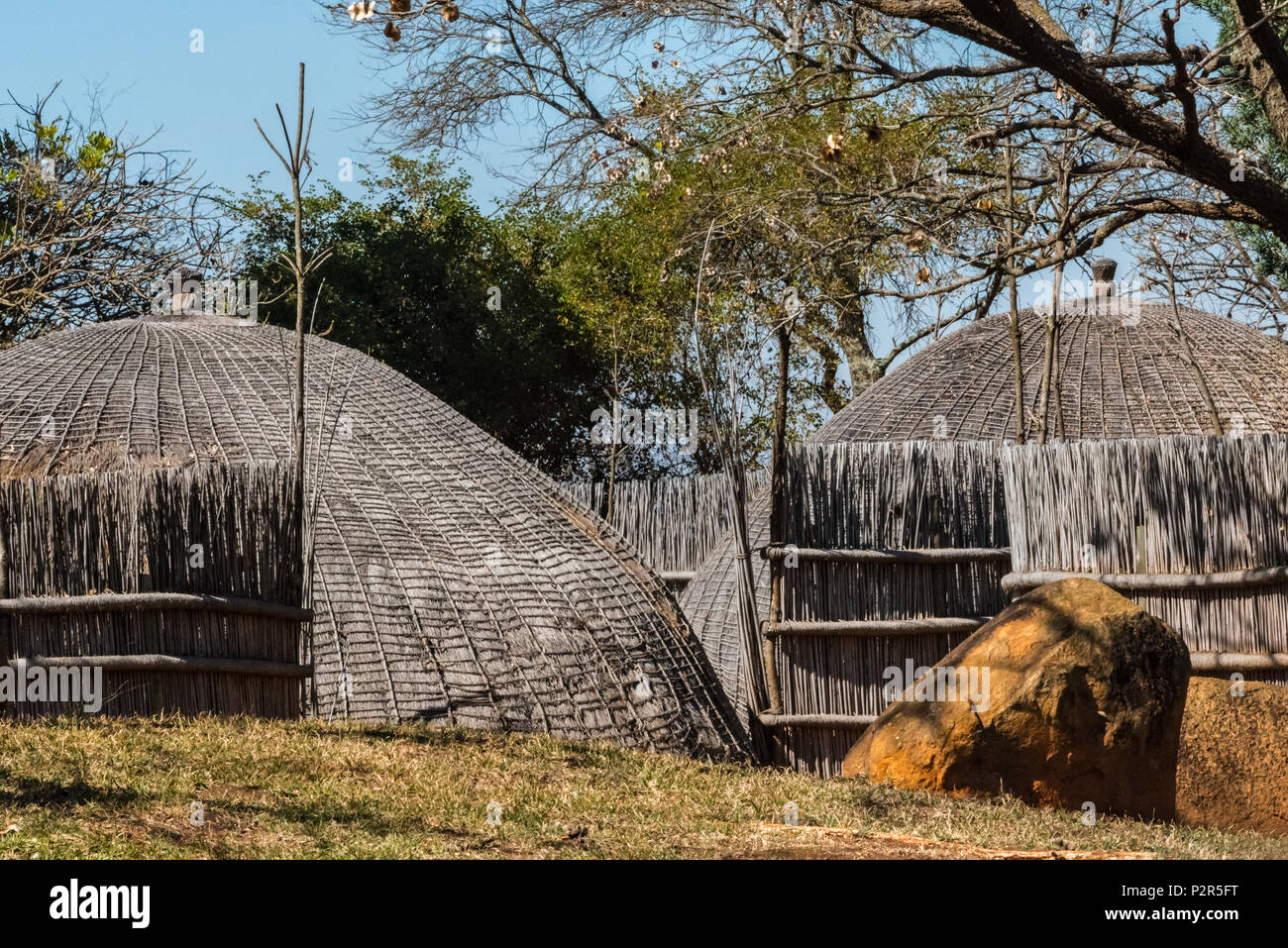 House made of reed hi-res stock photography and images - Alamy