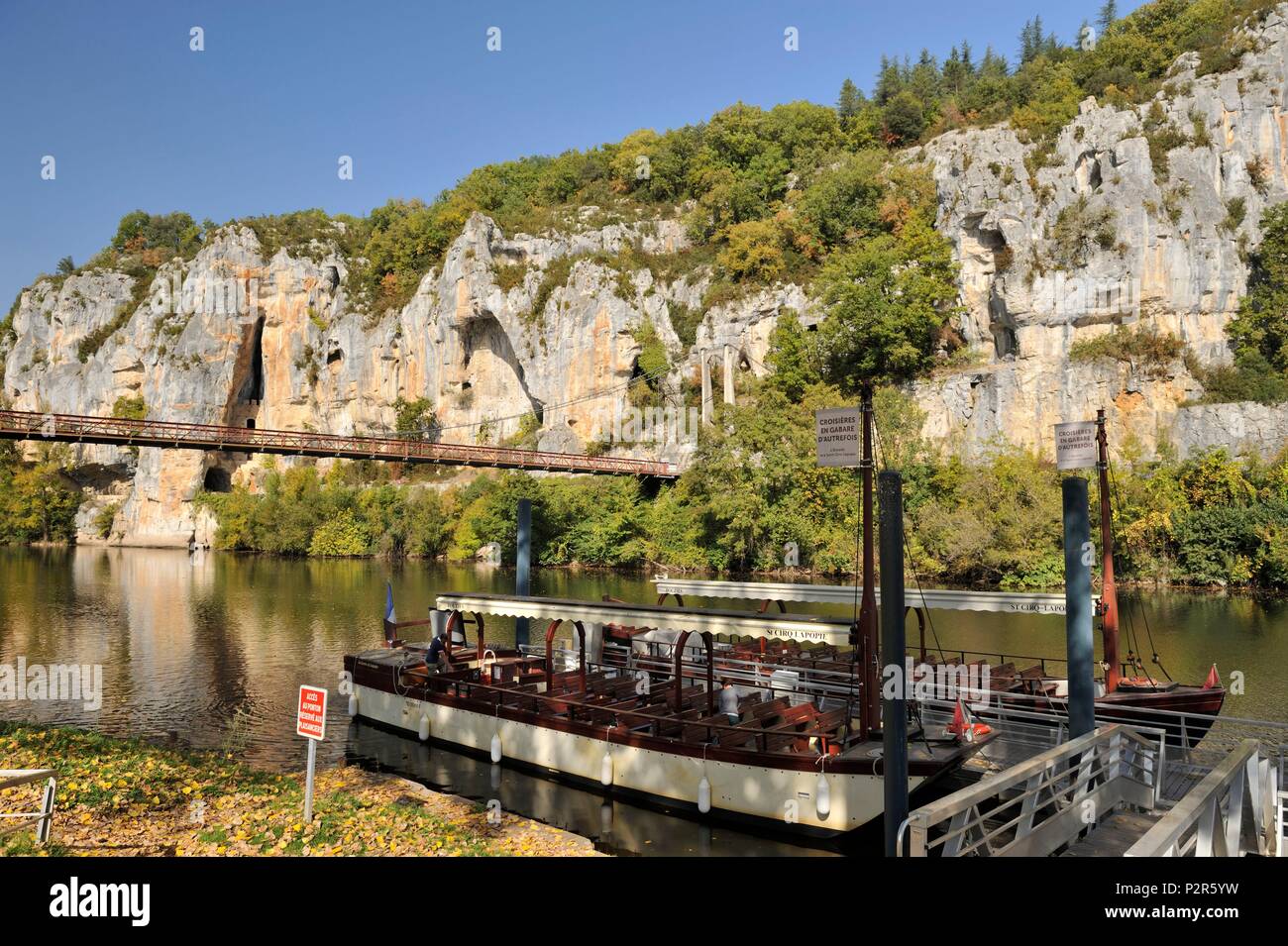 France, Lot, Bouzies, barges for river tourism Stock Photo - Alamy