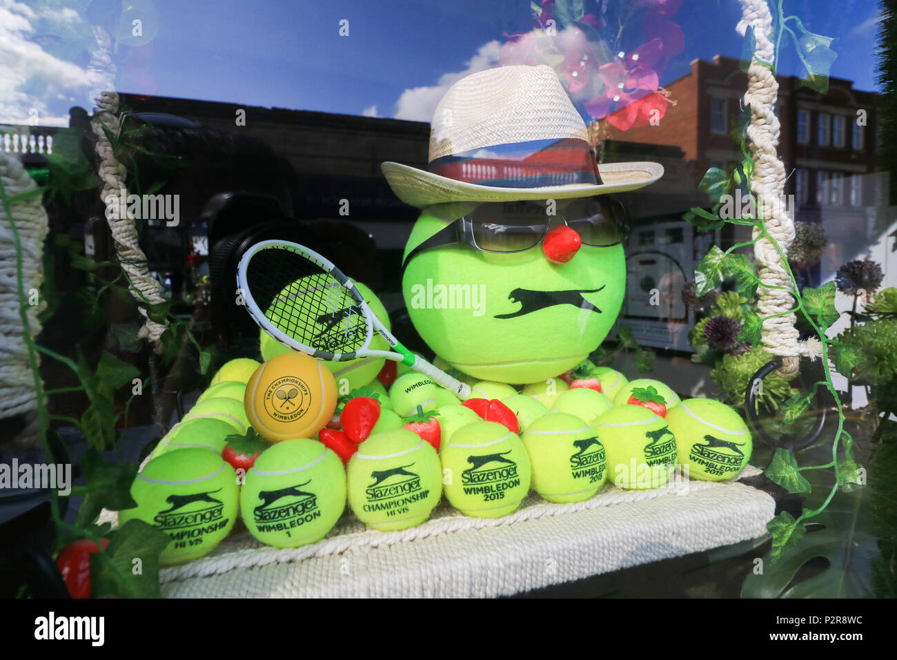 London UK. 16th June 2018. Wimbledon: Shopkeepers in Wimbledon High ...