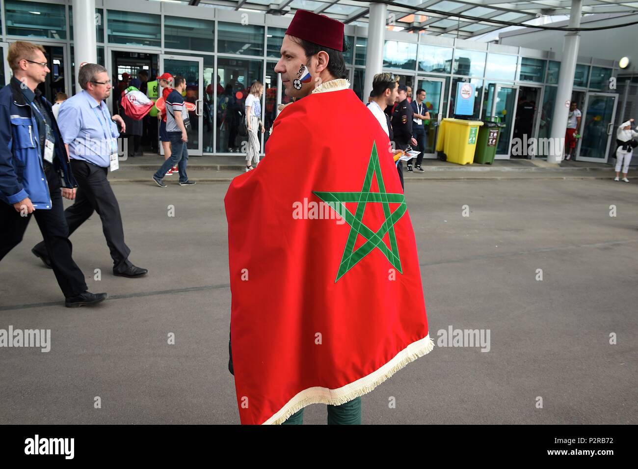 Moroccan fan hi-res stock photography and images - Alamy