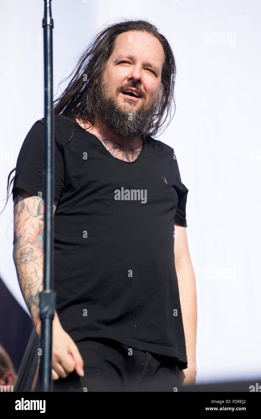 Jonathan Davis Jonathan Davis Recording Vocals For New Korn Album,