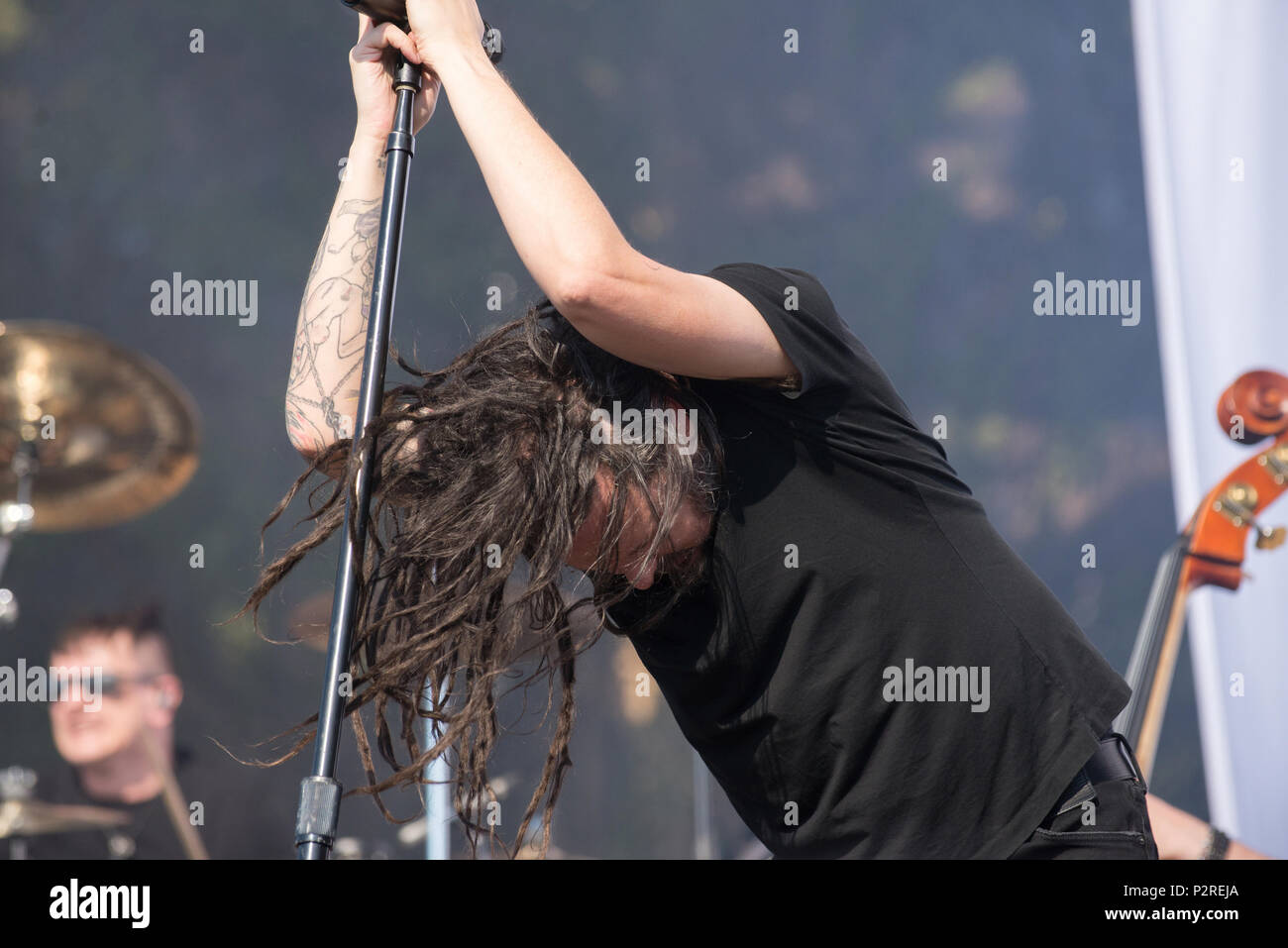 Jonathan davis lead singer in hi-res stock photography and images - Alamy