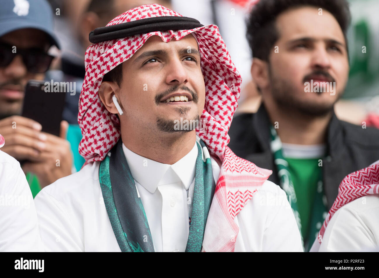 Saudi arabian football fan world cup hi-res stock photography and ...