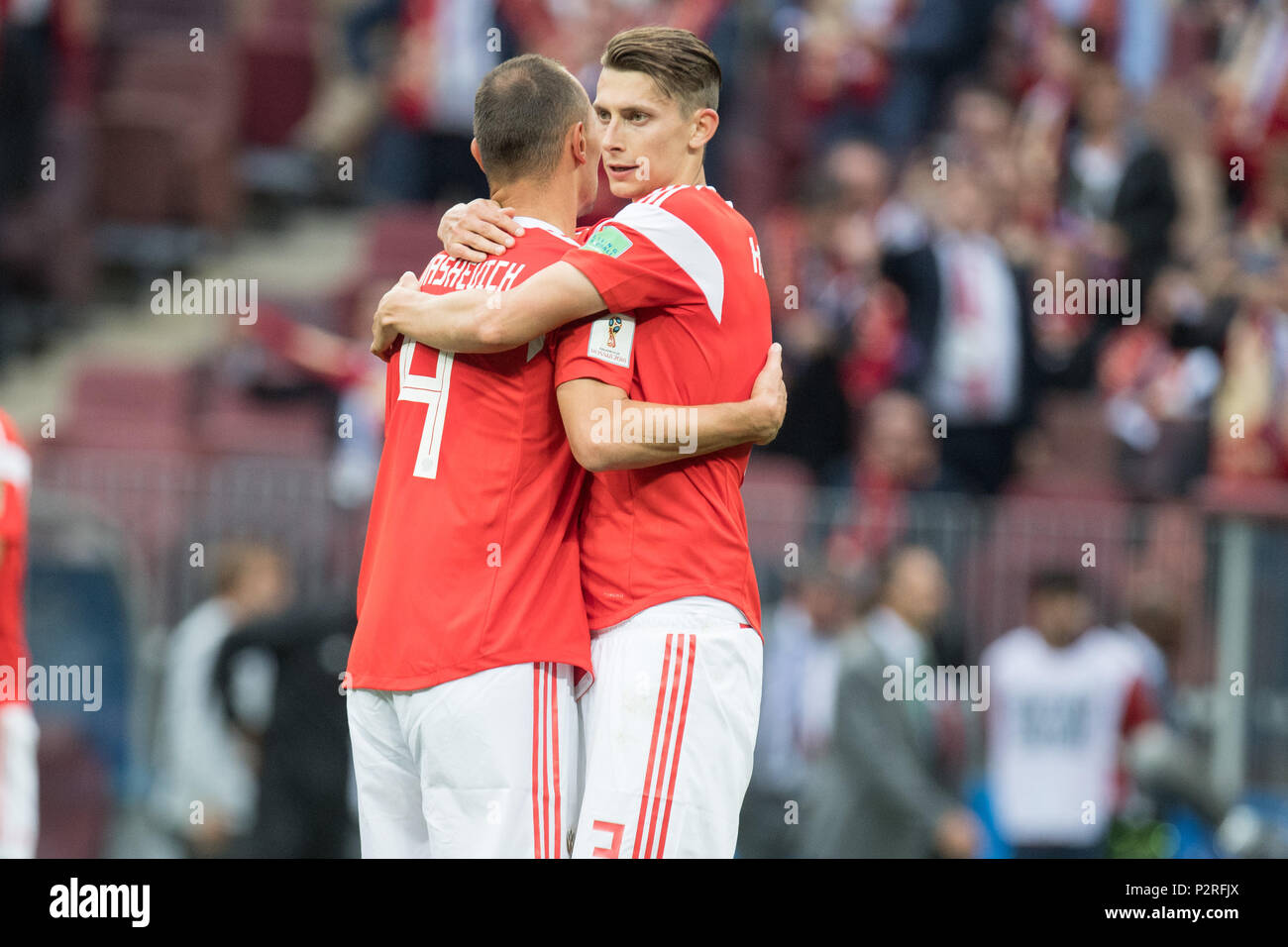 Moscow, Russland. 14th June, 2018. Sergey IGNASHEVICH (left, RUS) and ...