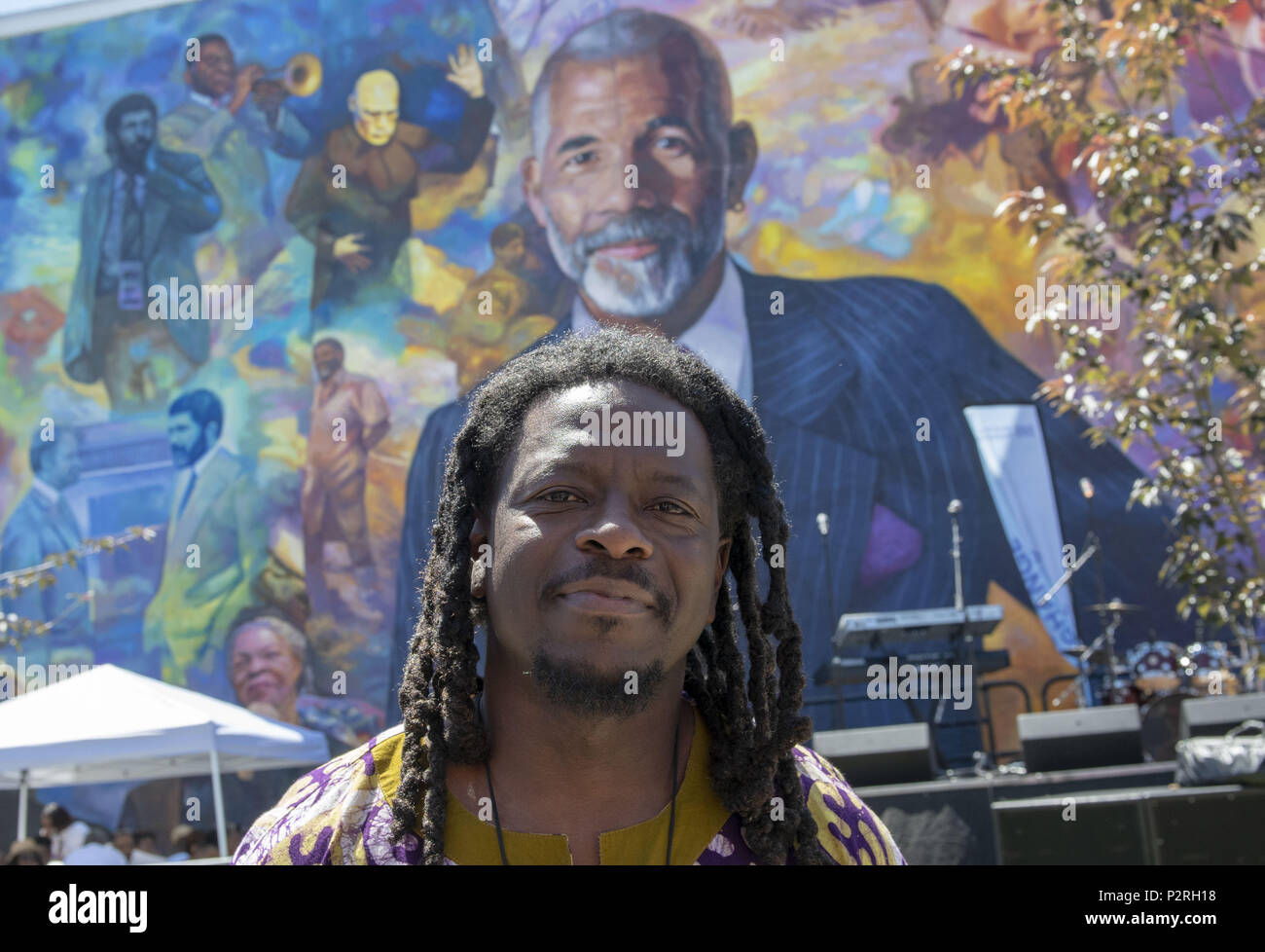 Ed bradley mural hi-res stock photography and images - Alamy