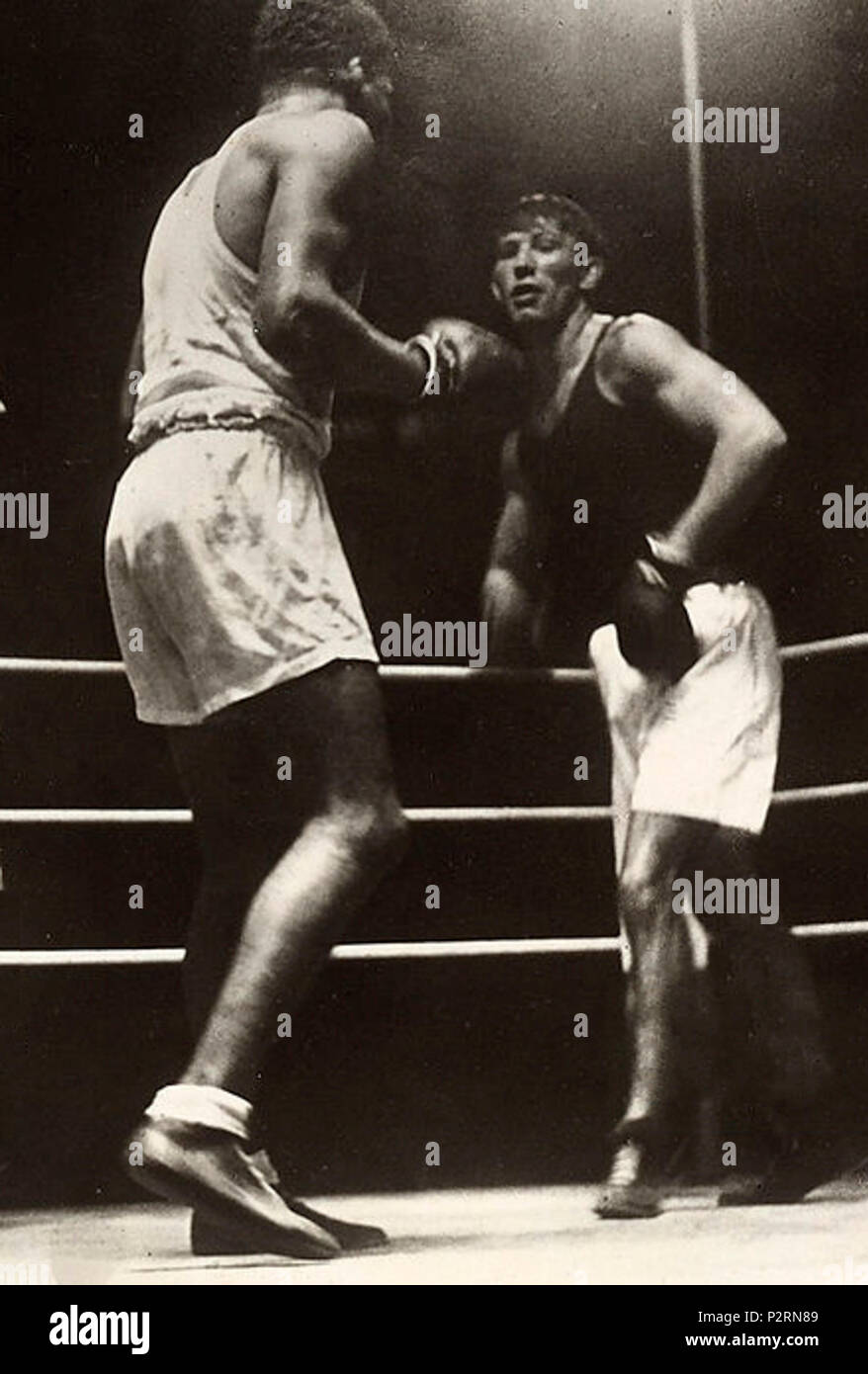 final boxing round between Runge (Germany) and Lowel (Argentina) - Date ...