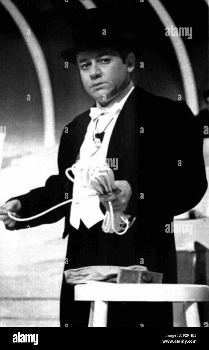 Italian actor Paolo Villaggio playing 'Professor Kranz' in the Italian ...