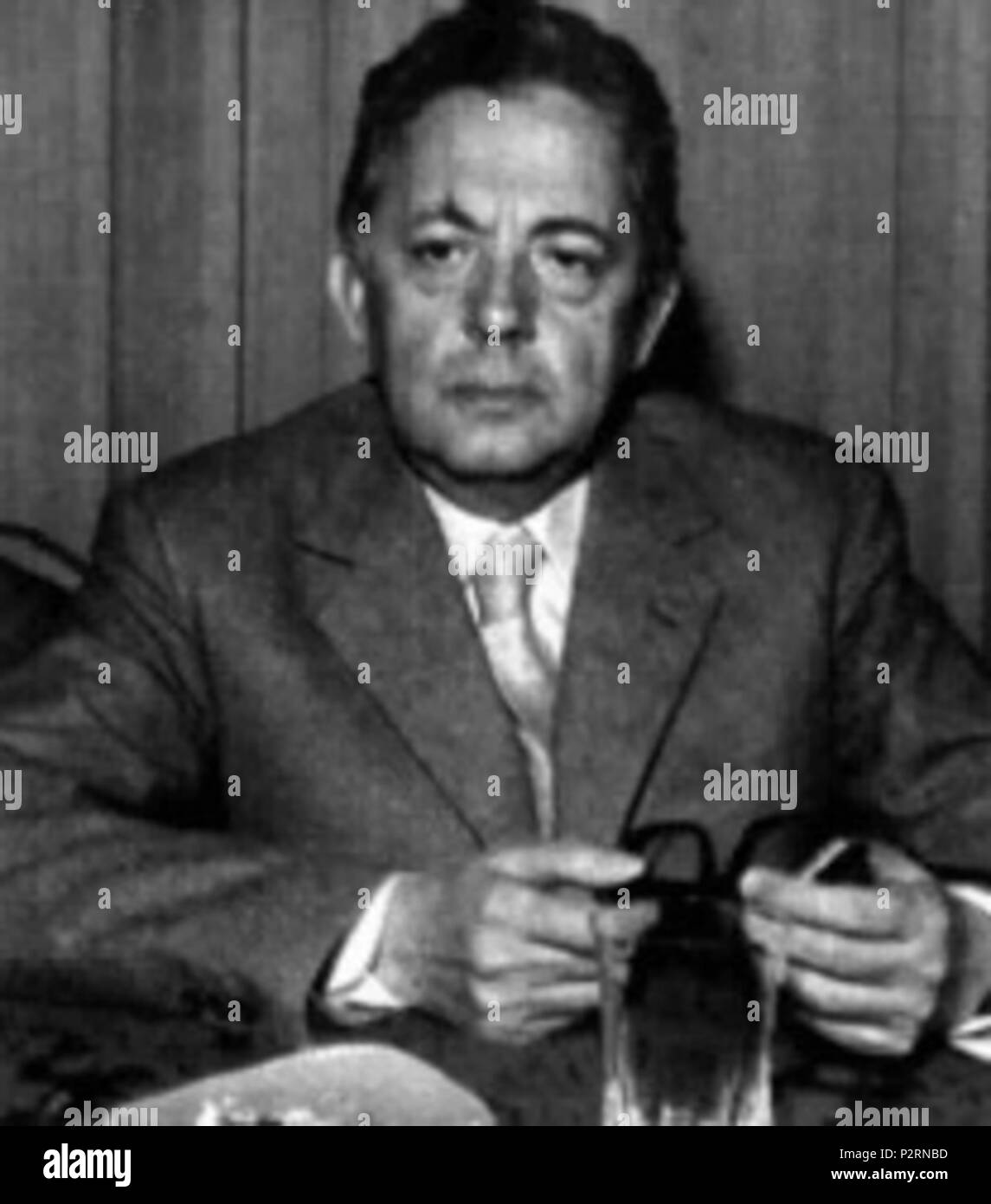 Composer panel discussion hi-res stock photography and images - Alamy