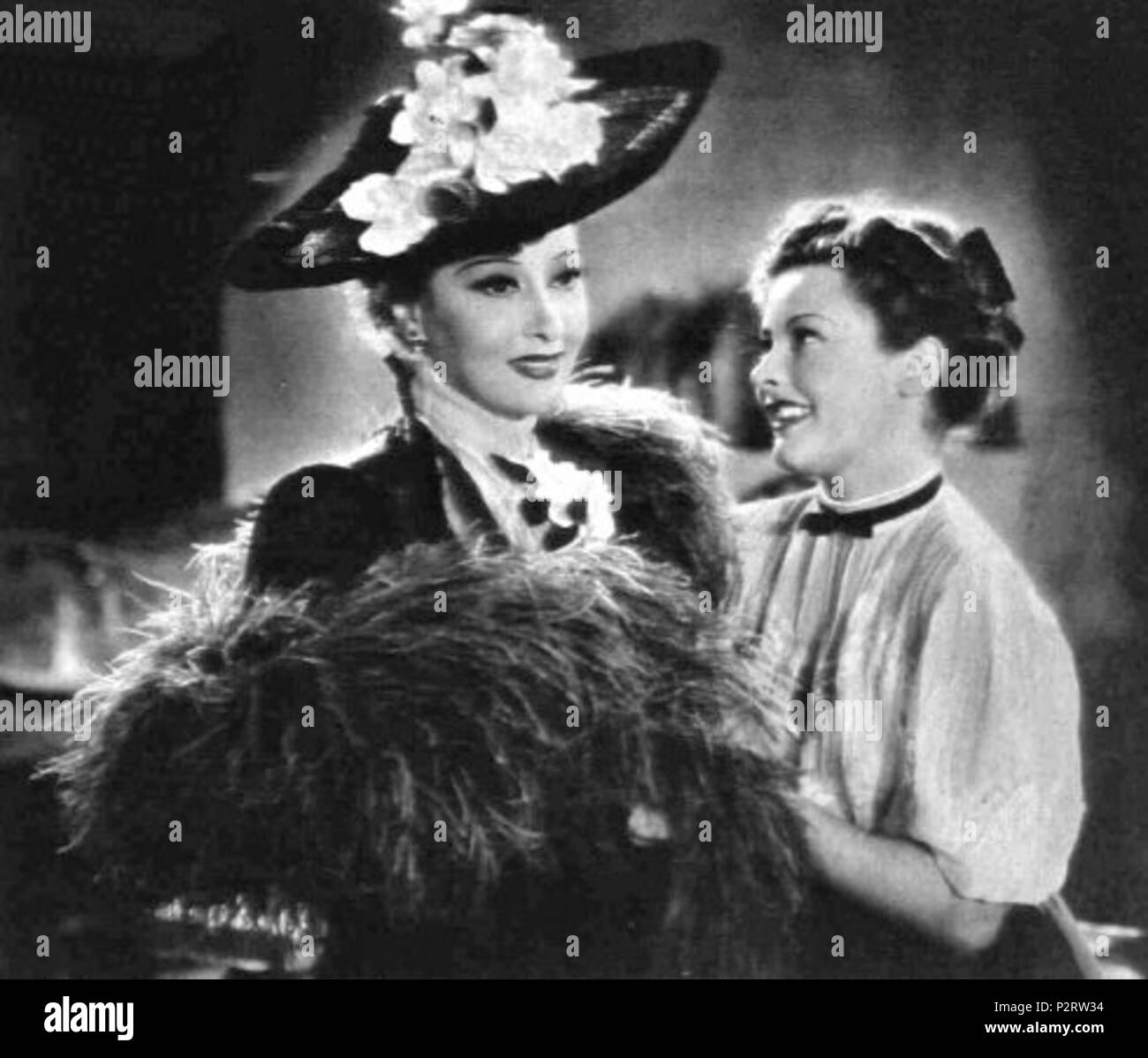 . Italiano: Clara Calamai e María Denis in una foto di scena di Addio ...