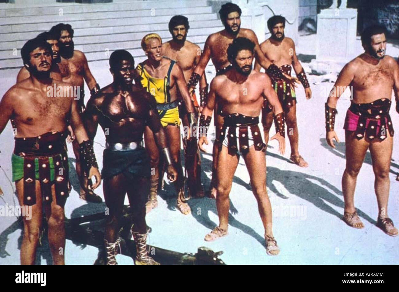 . Italiano: Una scena del film Arrivano i titani del 1962 diretto da ...
