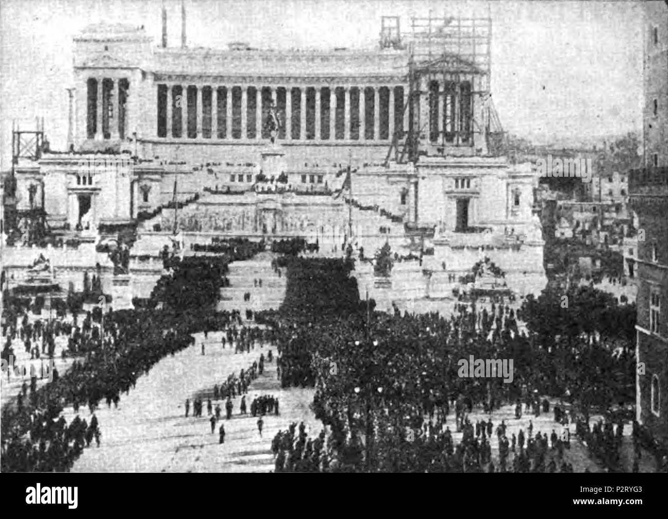 . English: THE FASCISTI MARCHING INTO ROME—A SCENE AT THE VICTOR ...