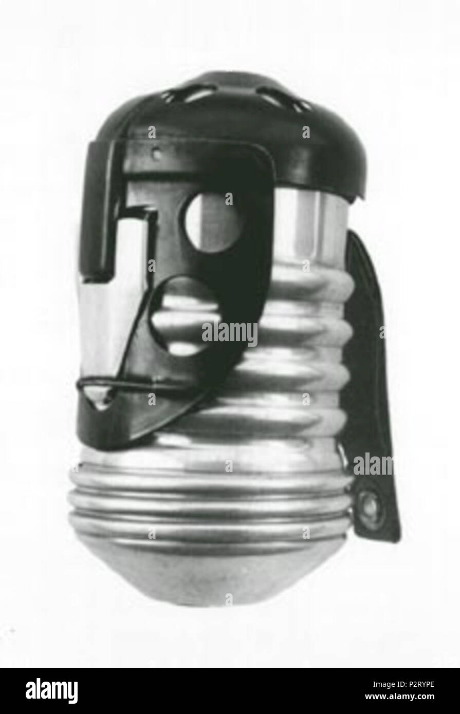 . English: Italian WW2 era hand grenade . 1935. Regio Esercito 12 Bomba ...